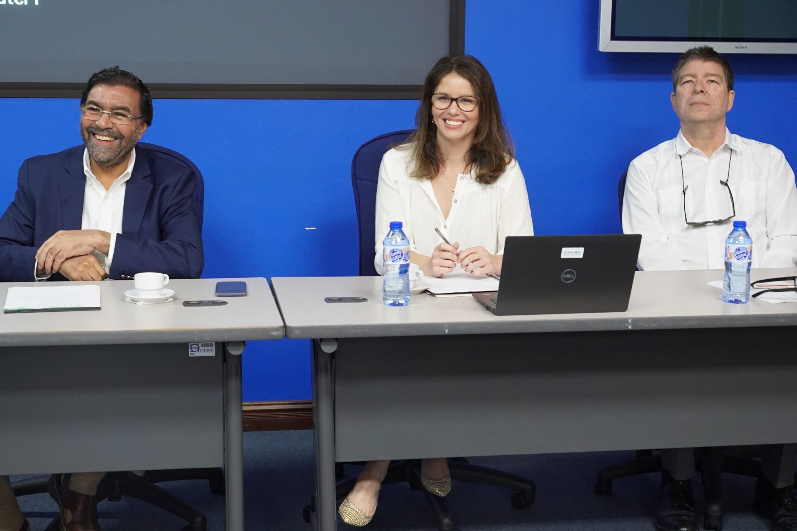 INDRHI reúne a entidades oficiales y representantes del BM para pasar ...