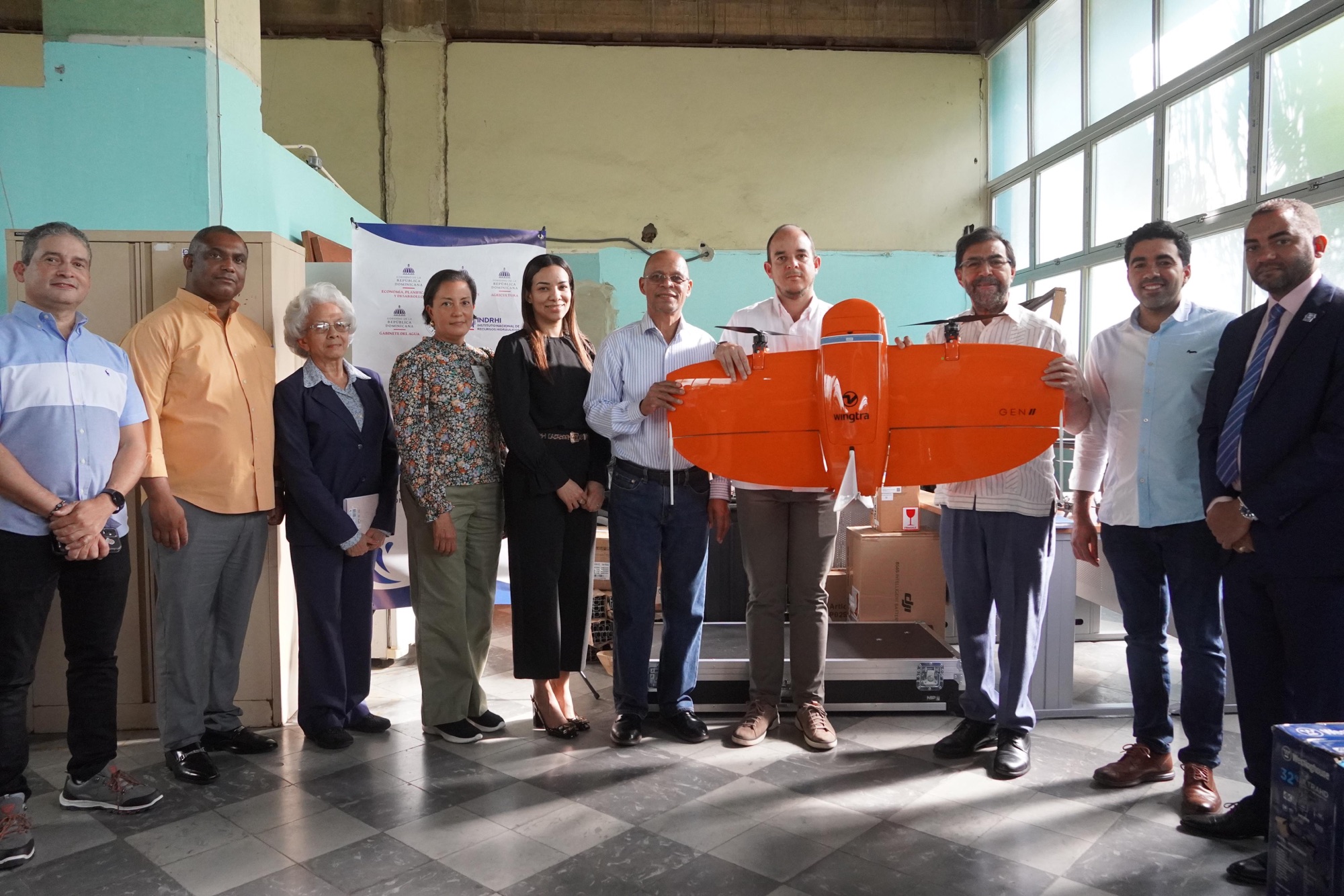 Medio Ambiente e INDRHI reciben modernos equipos en el marco del ...